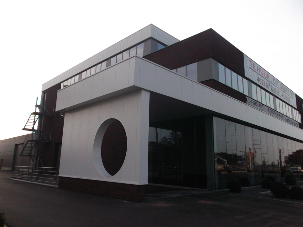 Truck Service Lummen – Baeck Cladding NV